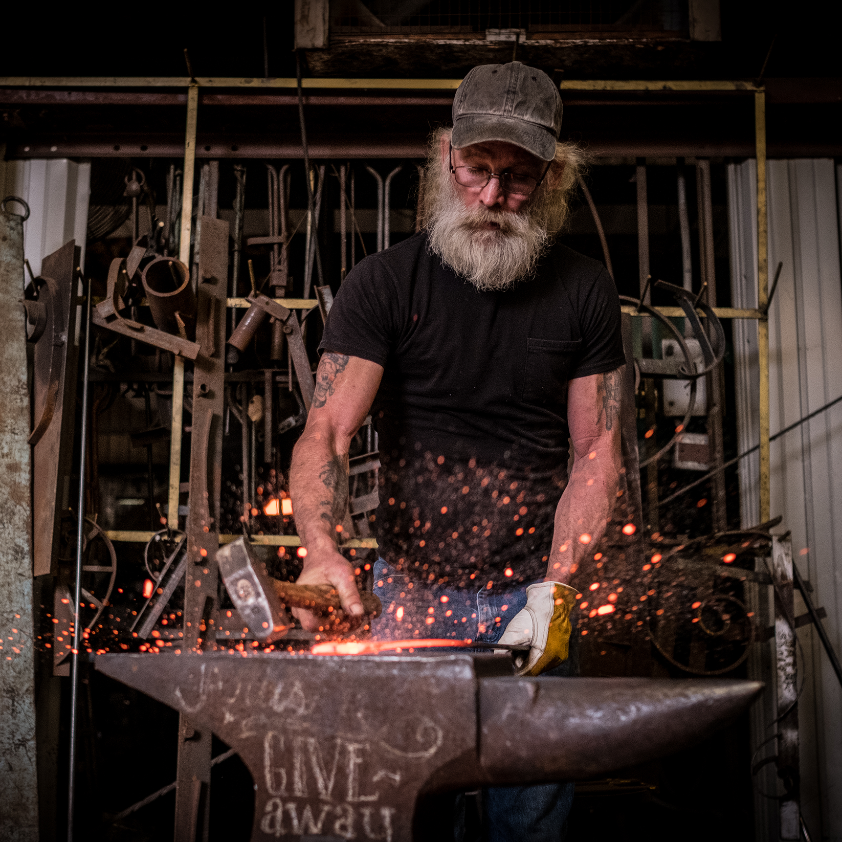 The 201 Hand-Forged Accent Table – Urban Forge